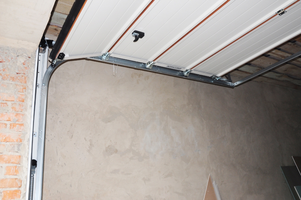 Snapped Garage Door Cables and Why They're Unsafe